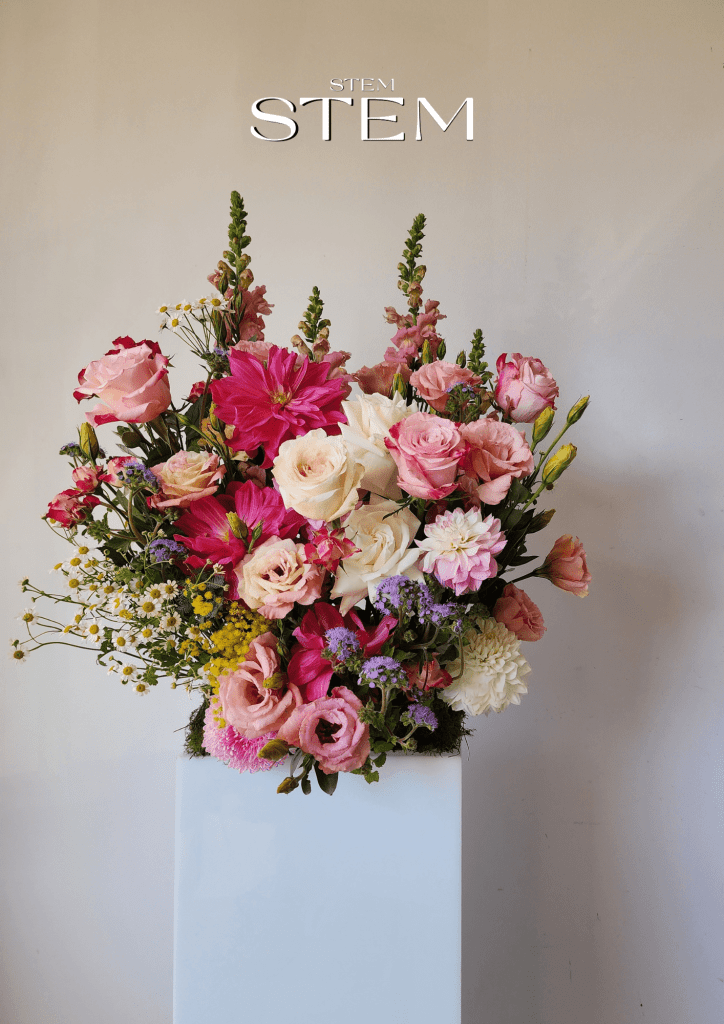 The difference between traditional and modern flower designs!